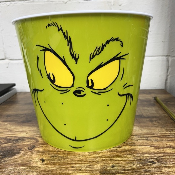 Holiday | Dr Seuss The Grinch Large Lime Green Popcorn Bucket 1 ...